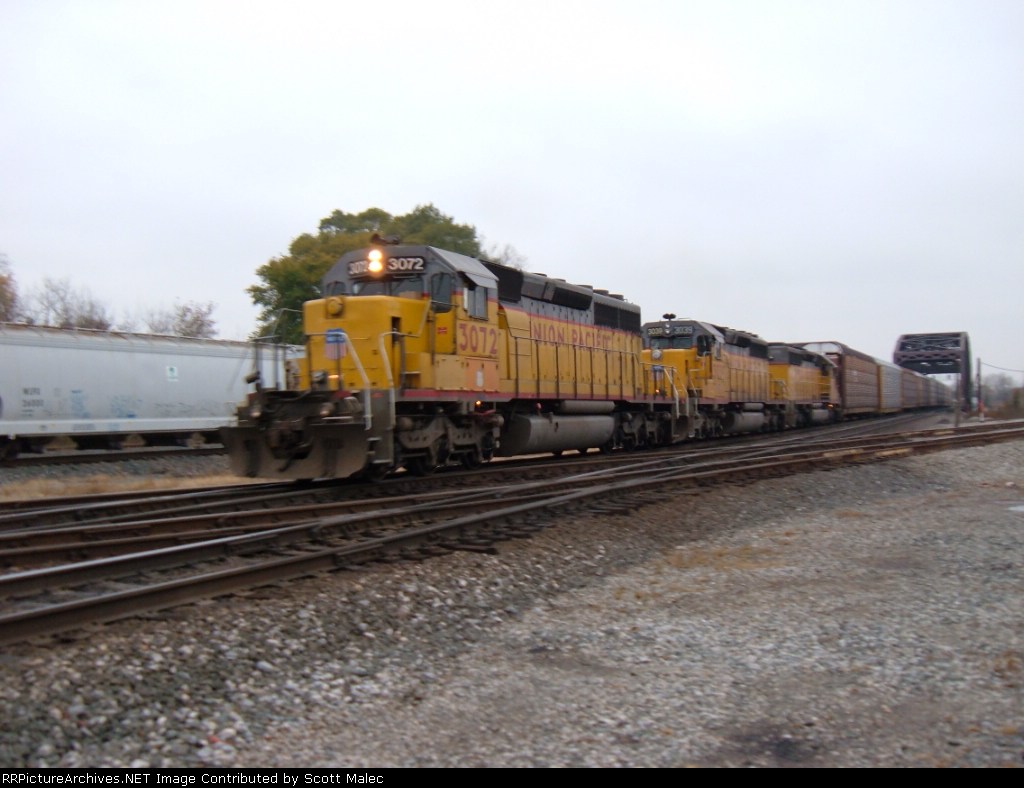 UP 3072, 3039, & 3095